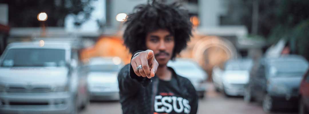 راهنمای ساخت موزیک ویدیو رپ: ایده‌ها و تکنیک‌ها — لنزآپ